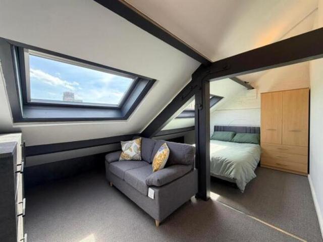 2 bedroom apartment for rent in Penthouse Professional Apartment York Street, Leicester, LE1