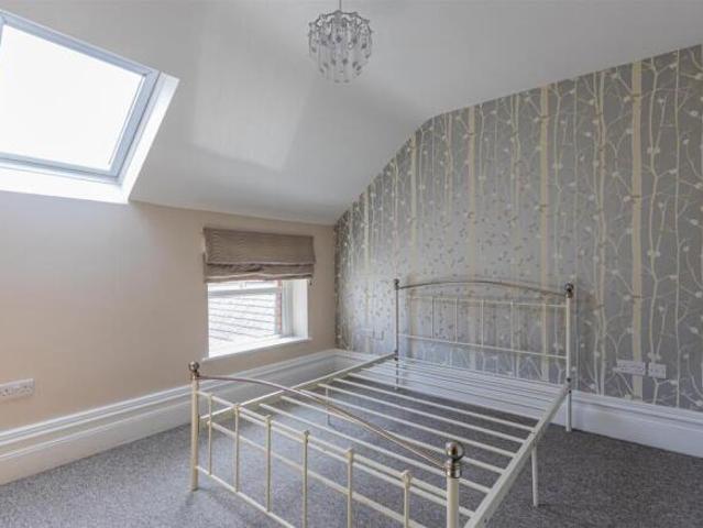 2 bedroom apartment for rent in Penylan Road, Penylan, CF23