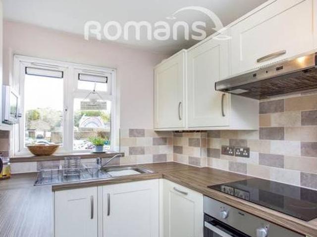 2 bedroom apartment for rent in Perry Oaks Bracknell RG12