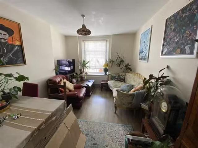 2 bedroom apartment for rent in person House, South Street, Ea.