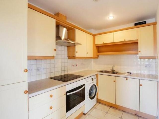 2 bedroom apartment for rent in Peter Candler Way, Kennington, TN24