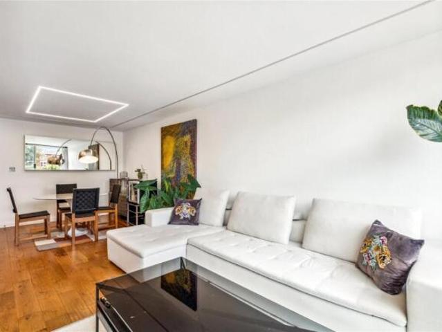 2 bedroom apartment for rent in Petersham Road, Richmond, Surrey, TW10