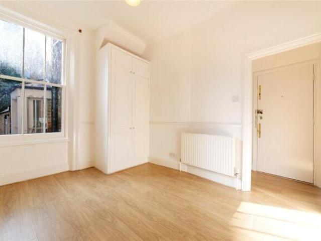 2 bedroom apartment for rent in Petworth Street, London, SW11