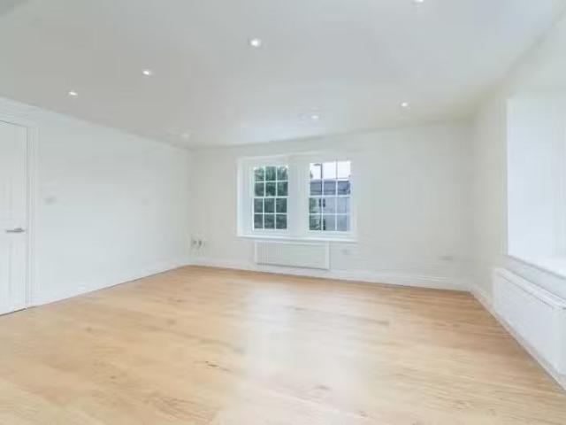 2 bedroom apartment for rent in Piccadilly Place, BA1