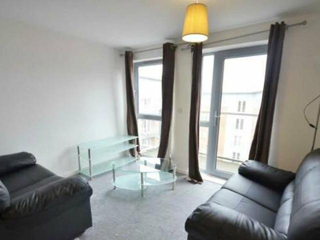 2 bedroom apartment for rent in Pioneer House 1C Elmira Way Salford Greater Manchester M5