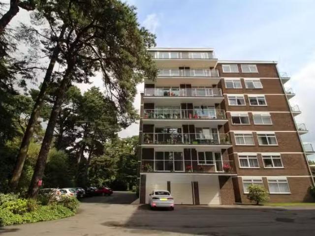 2 bedroom apartment for rent in Pine Park Mansions, Wilderton.