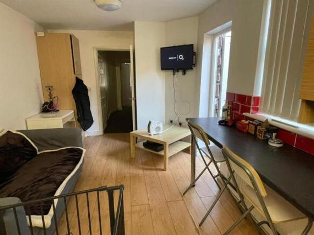 2 bedroom apartment for rent in Platt Lane 1, Fallowfield, Manchester, M14