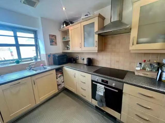 2 bedroom apartment for rent in Point 3, B3