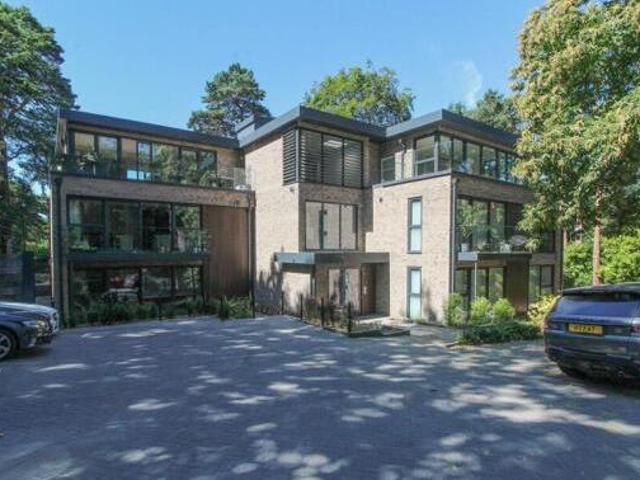 2 Bedroom Apartment For Rent In Poole