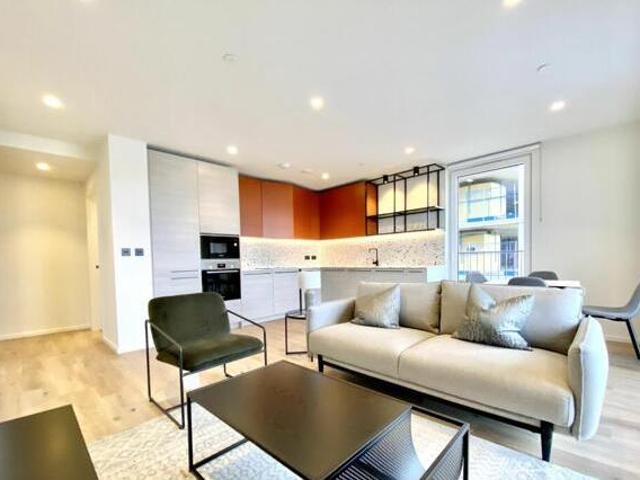 2 Bedroom Apartment For Rent In Poplar