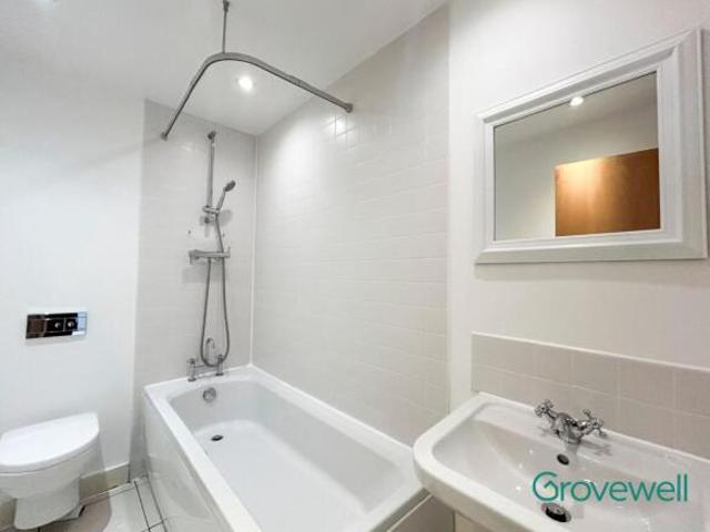 2 bedroom apartment for rent in Poplar House, Phoebe Street, Salford, M5