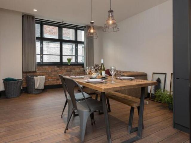 2 bedroom apartment for rent in Portland Street, Manchester, Greater Manchester, M16DF, M1