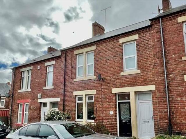 2 bedroom apartment for rent in Portland Street Pelaw Gateshead NE10