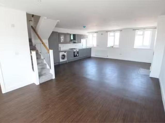 2 bedroom apartment for rent in Portsdown, Edgware, HA8
