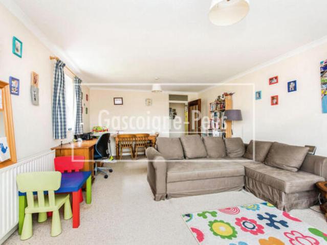 2 bedroom apartment for rent in Portsmouth Road, Guildford, GU2