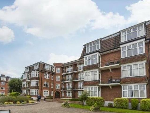 2 bedroom apartment for rent in Portsmouth Road Surbiton KT6