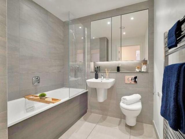 2 bedroom apartment for rent in Potters, M5
