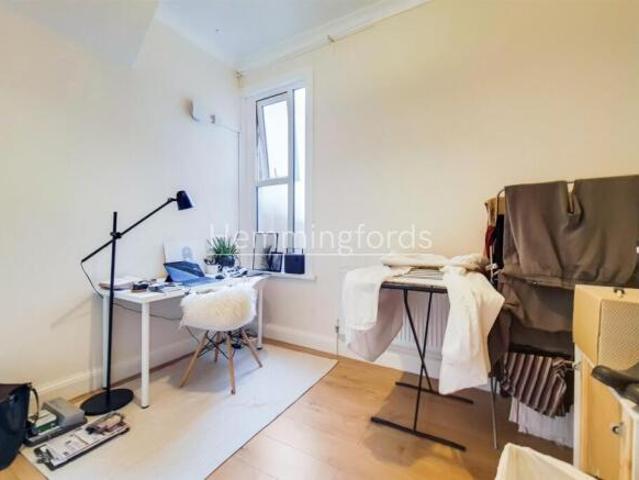 2 bedroom apartment for rent in Preston Road, Leytonstone, E11