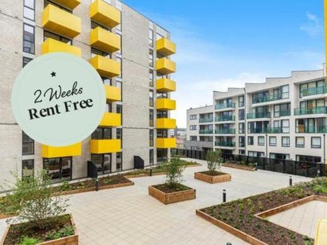 2 Bedroom Apartment For Rent In Pressing Lane, Hayes