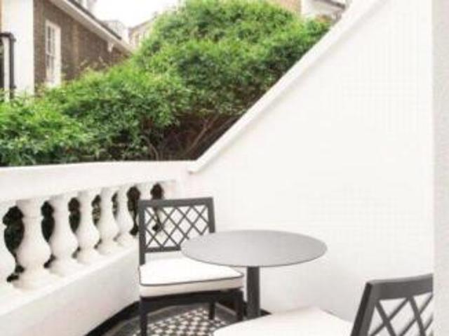 2 bedroom apartment for rent in Prince of Wales Terrace, London, W8