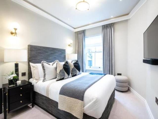 2 bedroom apartment for rent in Prince Of Wales Terrace, London, W8