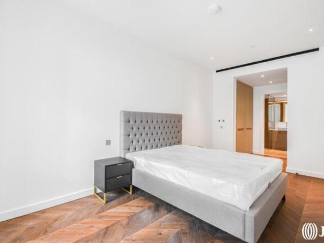 2 bedroom apartment for rent in Prospect Way London SW11