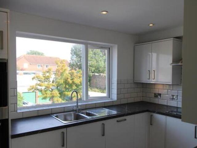 2 Bedroom Apartment For Rent In Quantock Parade