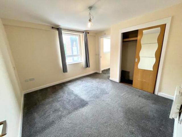 2 bedroom apartment for rent in Quadrivium Point Slough SL1