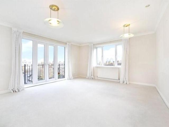 2 bedroom apartment for rent in Quayside Court, Abbotshade Road, London, SE16