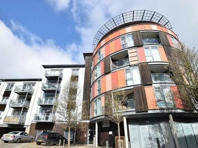 2 bedroom apartment for rent in Quayside Drive Hythe CO2