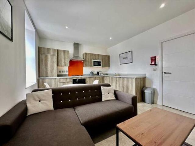 2 bedroom apartment for rent in Queen Anne Terrace, Plymouth, PL4