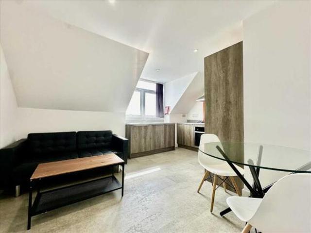 2 bedroom apartment for rent in Queen Anne Terrace, Plymouth, PL4