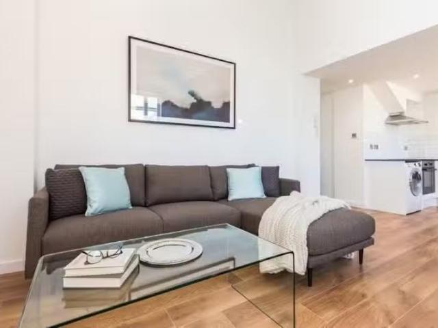 2 bedroom apartment for rent in Queen Street, Leicester, Leice.