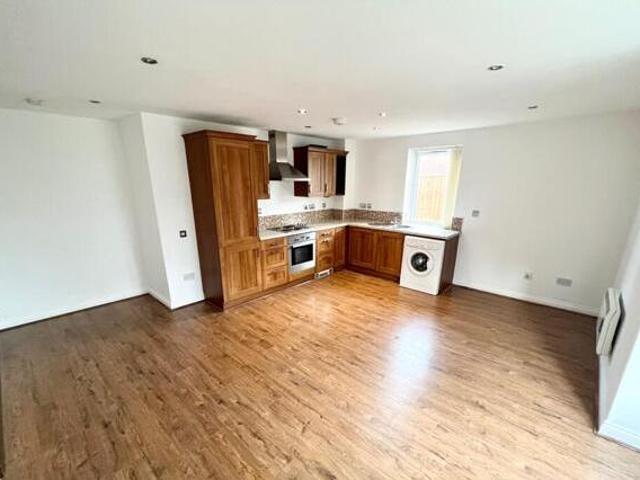 2 Bedroom Apartment For Rent In Queens, Cambridge Square