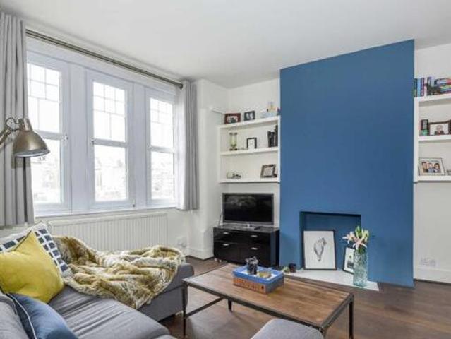 2 Bedroom Apartment For Rent In Queens Park, London