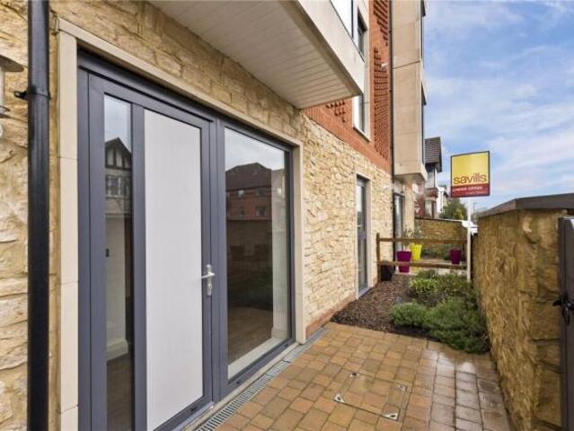 2 bedroom apartment for rent in Queens Place, Denzil Road, Guildford, Surrey, GU2