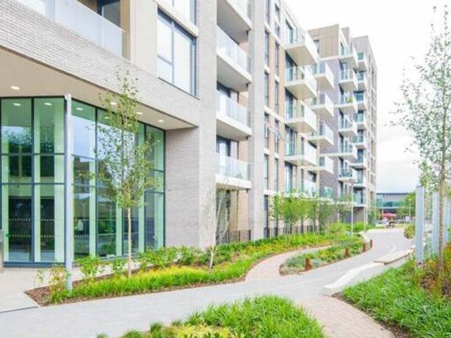 2 Bedroom Apartment For Rent In Queenshurst Square, Kingston Upon Thames