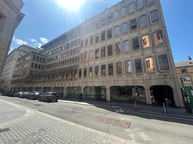 2 bedroom apartment for rent in Rumford Street, L2