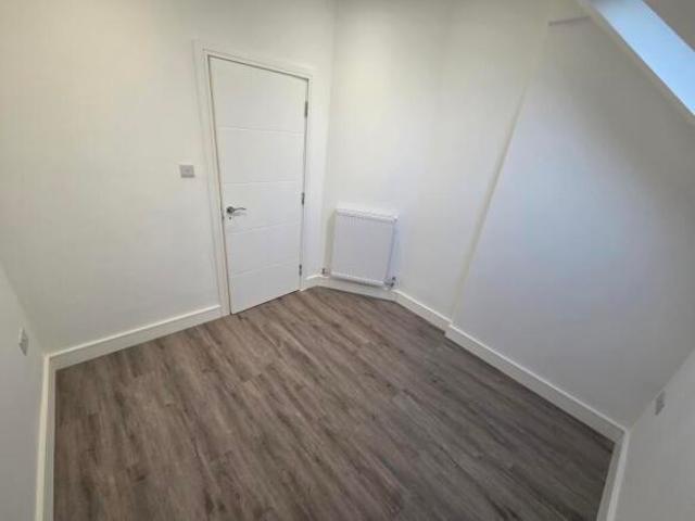 2 bedroom apartment for rent in Russell Rise, Luton, LU1