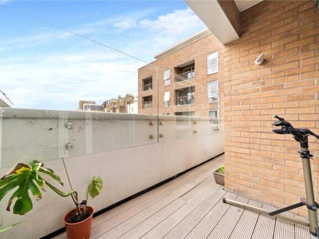 2 bedroom apartment for rent in Rutherford House, 483 Battersea Park Road, Battersea, London, SW11
