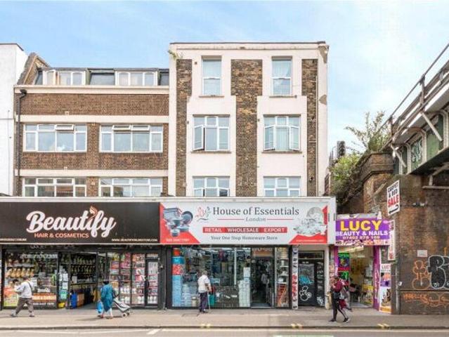 2 bedroom apartment for rent in Rye Lane, London, SE15