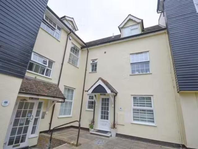 2 bedroom apartment for rent in Rye Street, Bishops Stortford.