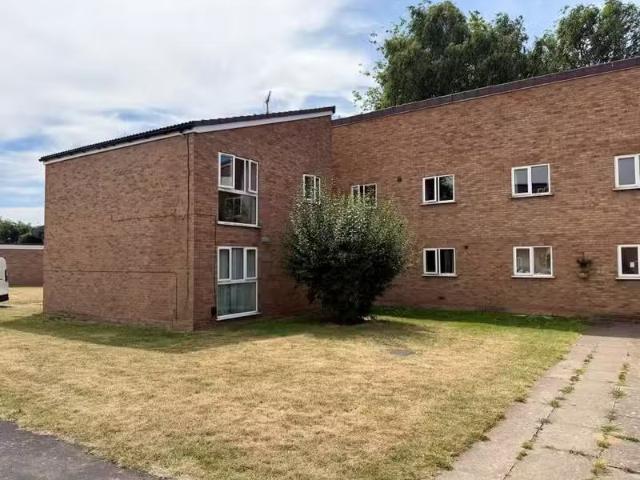 2 bedroom apartment for rent in Ryland Close, Leamington Spa.