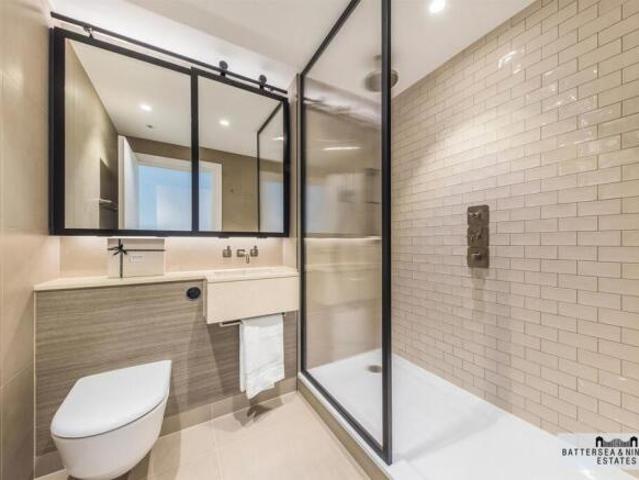 2 bedroom apartment for rent in Radley House, Prince of Wales Drive, SW11