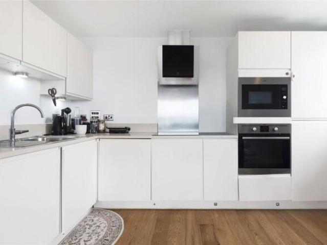 2 bedroom apartment for rent in Rainhill Way, London, E3