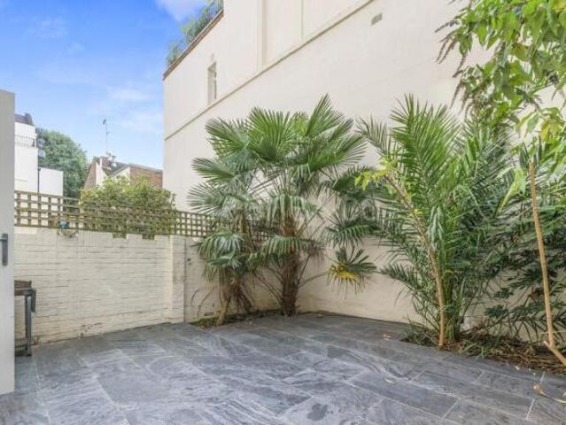2 bedroom apartment for rent in Randolph Avenue London W9