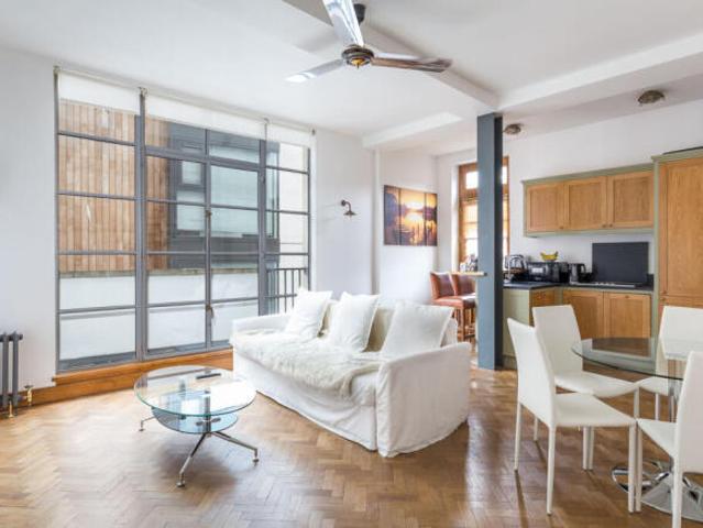2 bedroom apartment for rent in Rathbone Street, Soho, London, W1T