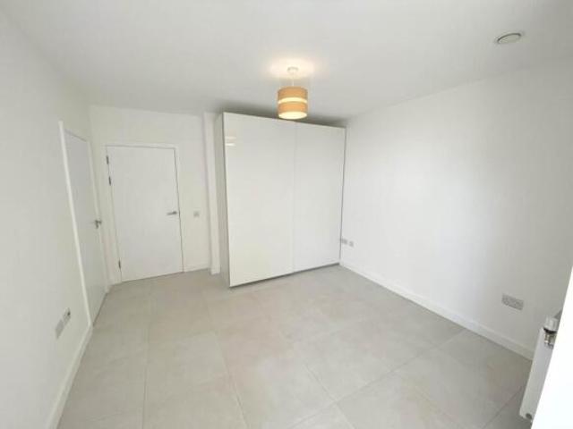 2 bedroom apartment for rent in Regiment Hill, London, NW7