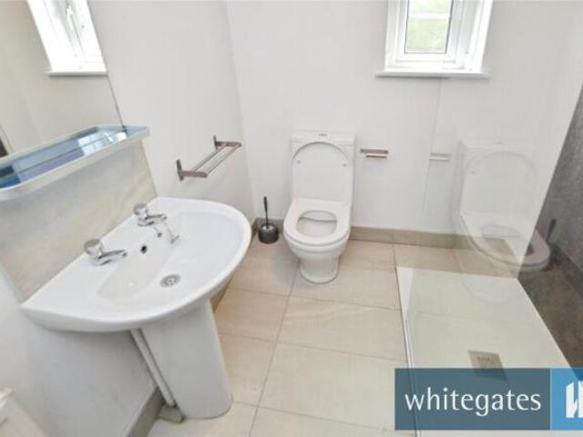 2 bedroom apartment for rent in Redesdale Gardens, Leeds, West Yorkshire, LS16