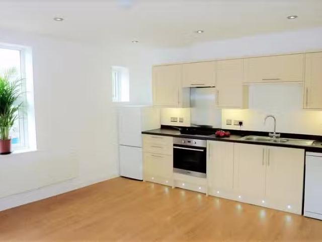 2 bedroom apartment for rent in Redland, Bristol BS6 7AE, BS6